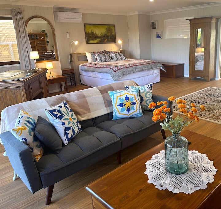 Wake And Lake Guest House - Gatton