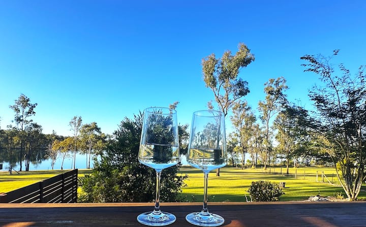 Wake And Lake Guest House - Gatton