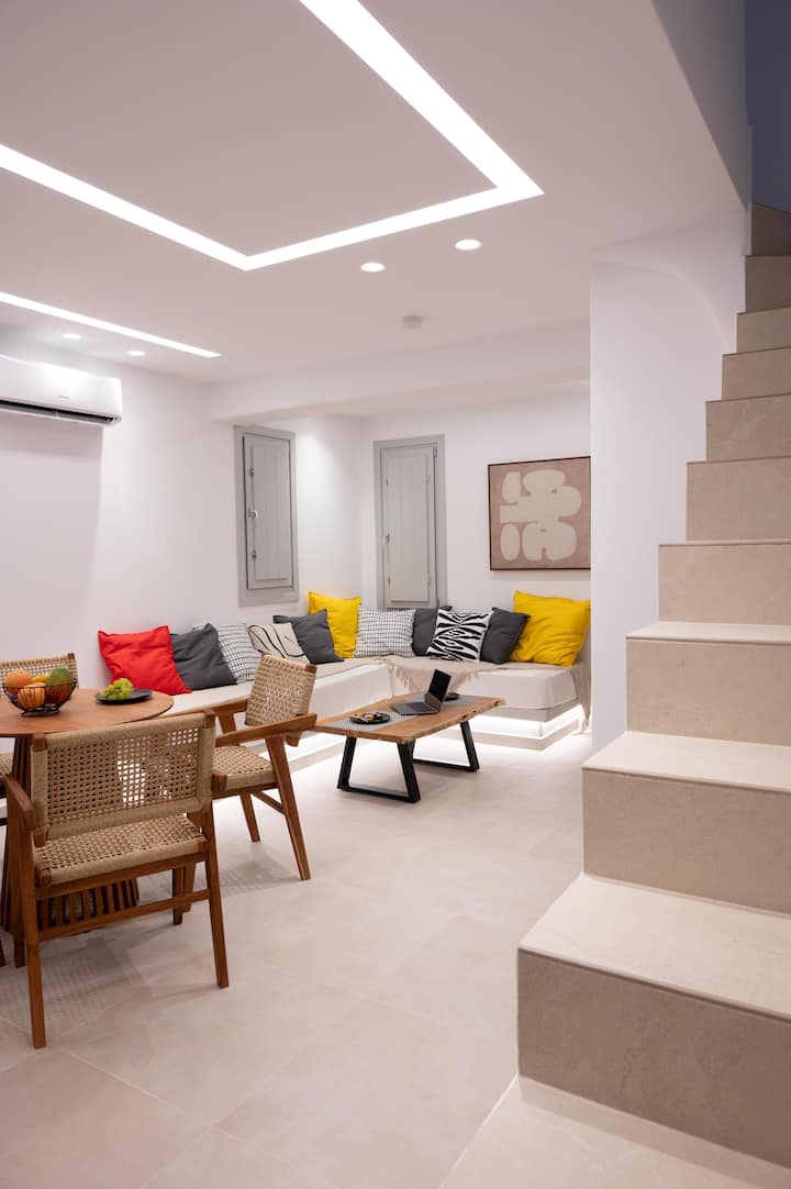 Aetheroia Suites - Meander - Santorini