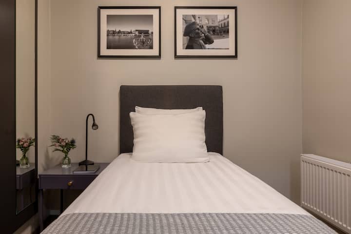 Pocket - Single - No Windows - Stockholm