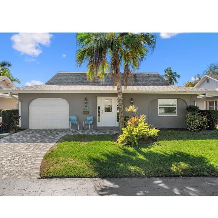 Chic & Zentral! Urlaub In Toplage Mit Stil - Naples