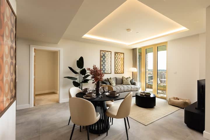 Stylish Nine Elms 2-bed Apartment With Balcony - London