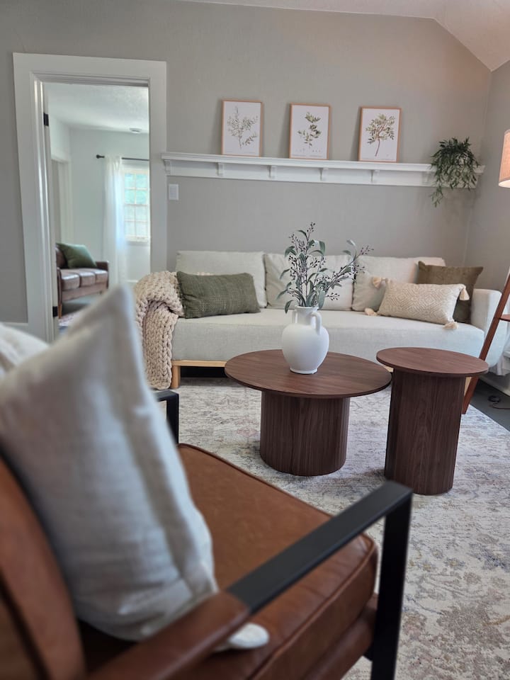 The Washington Suite- On The Main St Of Downtown - Grafton, WI