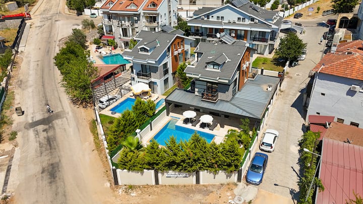 Fethiye Hisarönü Nün Tam Kalbinde 5+1 Lüx Villamız - Fethiye