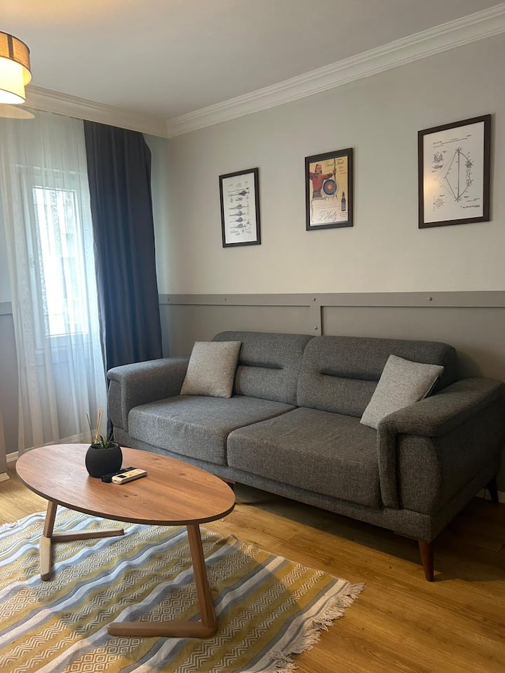 Kadıköy’de ŞIfre Ile Giriş, Güvenli, Klimalı Daire - Maltepe