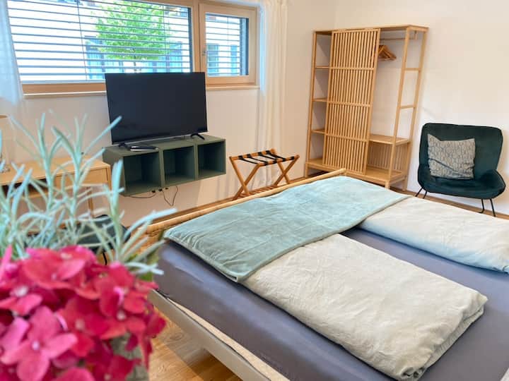 Erstbezug Juli 25!
Modernes Doppelzimmer Mit Bad - Bregenz