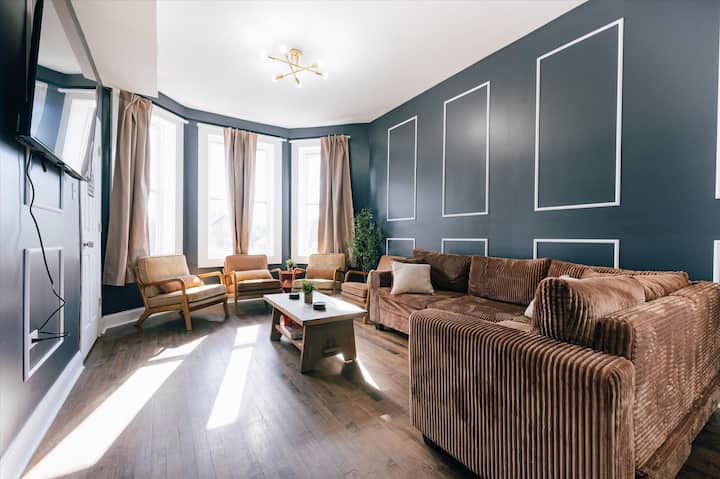 Sleeps 12 Game Theme - 10 Mins To Downtown Chicago - Chicago, IL