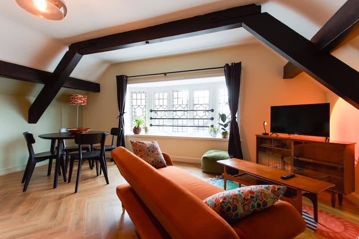 Bright Central Flat W/ Amazing City Views - Chester
