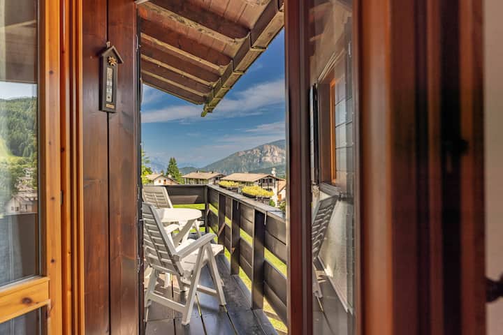 Haus Nina, Trilo Con Vista E Posto Auto Coperto - Folgaria