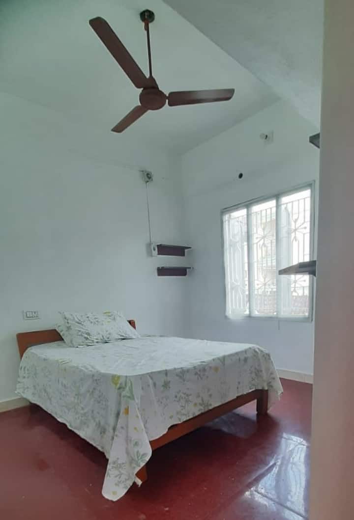 The Corner House By Liz - Mahabalipuram