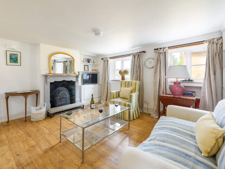Charming 16th Century Cottage | Cotswolds Escape - Banbury