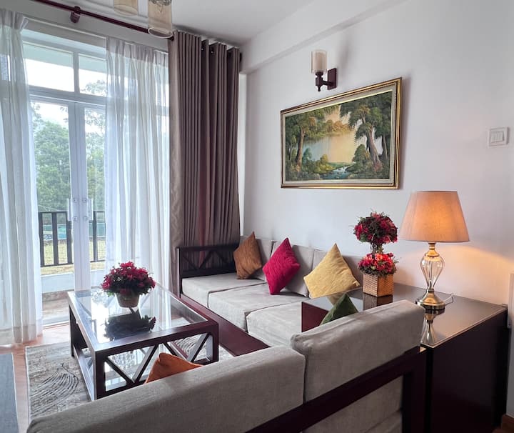Galway Green Luxury Apartment - Nuwara Eliya