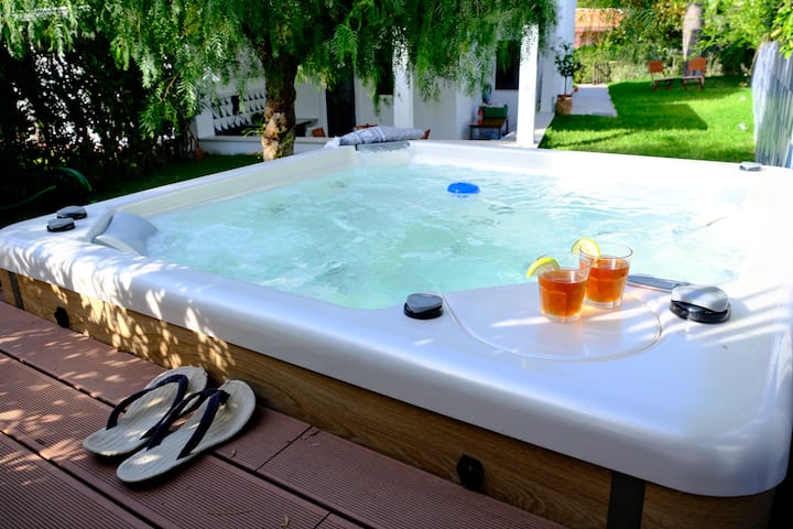La Marina: Green Oasis By The Sea With Hot Tub - Cefalù