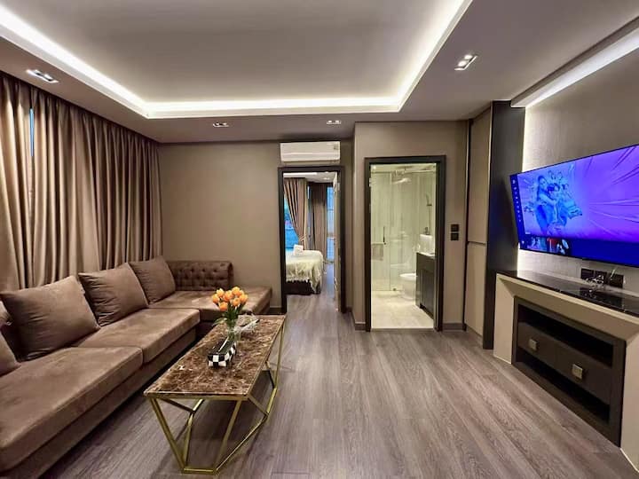 清迈夜市/豪华酒店公寓/大2卧室/市中心附近网红餐厅咖啡厅打卡/e41 - Chiang Mai