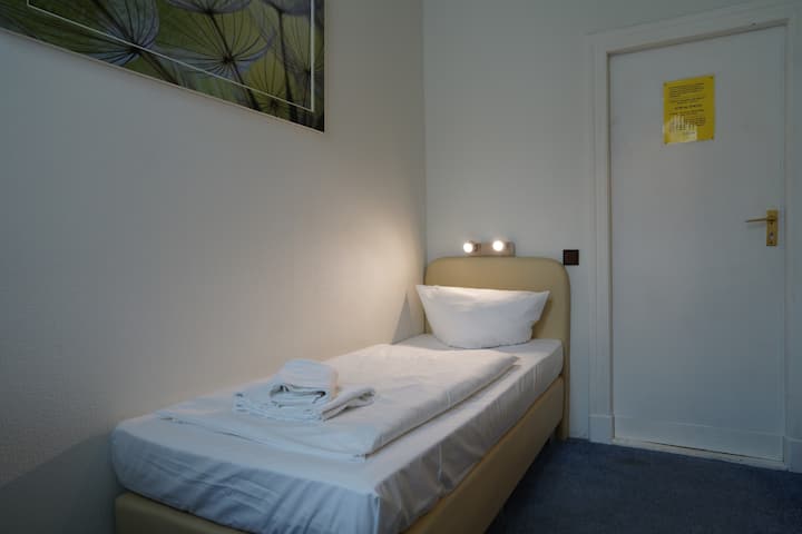 Cozy Single Room In A Central Location - Berlino