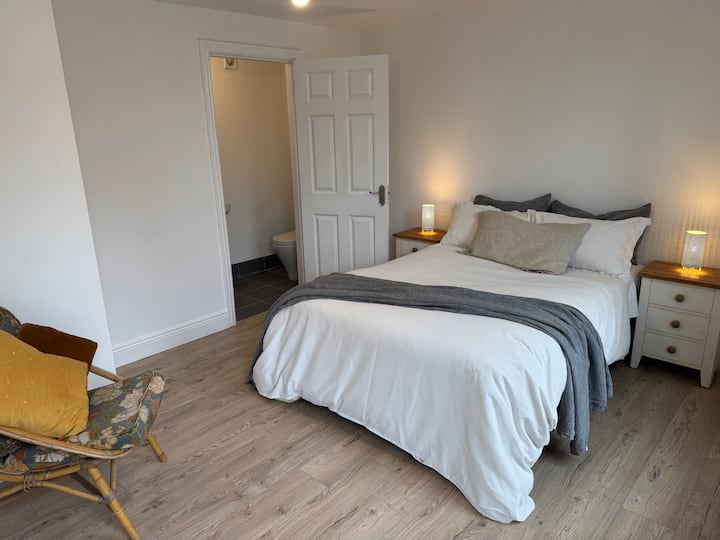Ballymore Retreat~garden Room 2 - blessington