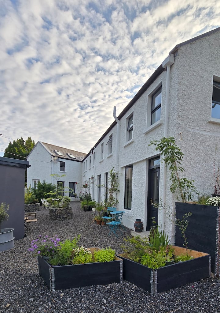 Ballymore Retreat~room 5 - Blessington