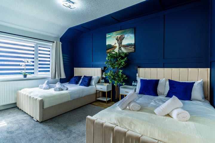 Blue Haven - 3 Bed House Garden&parking, 11 People - Sheffield