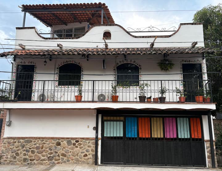 Casa Axixic. Suite "El Roble" - Ajijic
