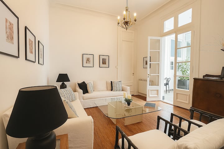 Casa Ilona · Amplia Y Renovada En San Telmo - Argentina