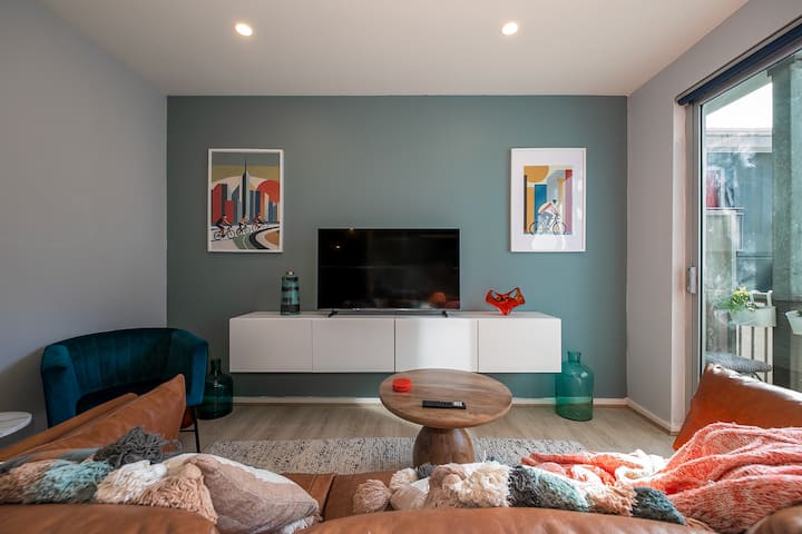 Bright And Quiet Hawthorn. Close To Ammenities. - Northland