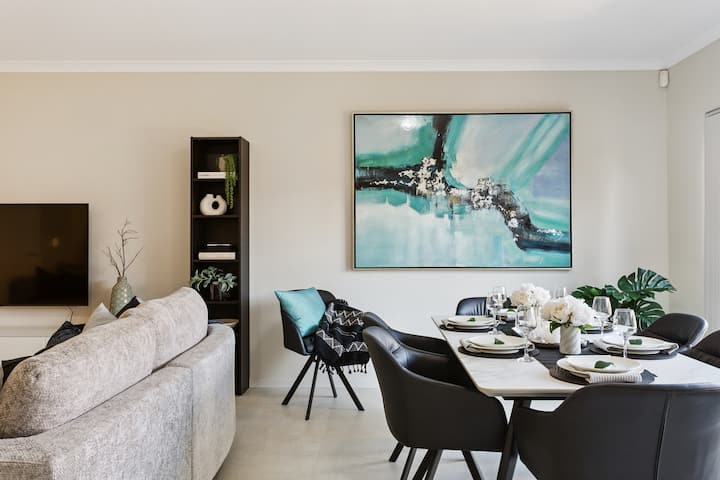 Prime Central Location - Victoria Park