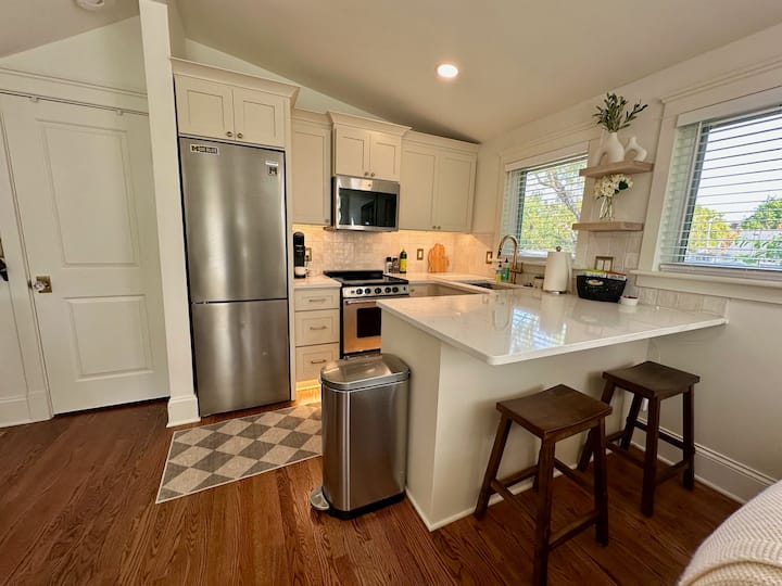 Charming & Historic | Walk To Downtown & Big House - 앤아버