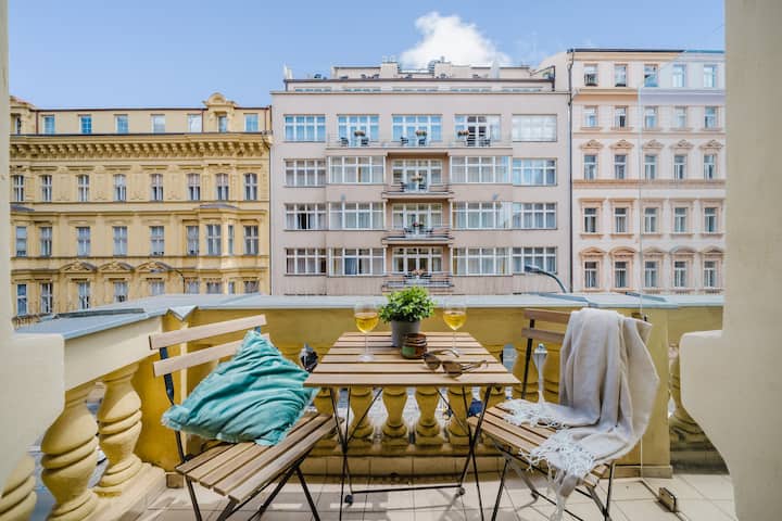 Studio In City Center W/ Balcony • Netflix • Wifi - Prague