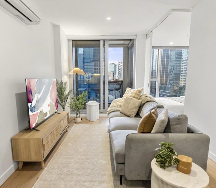 Breathtaking Luxe 2br Get Away W/pool& Freeparking - Australia