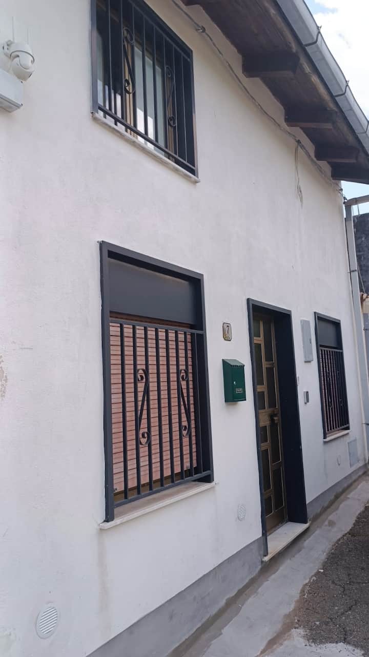 Casacircuetnea - Milo