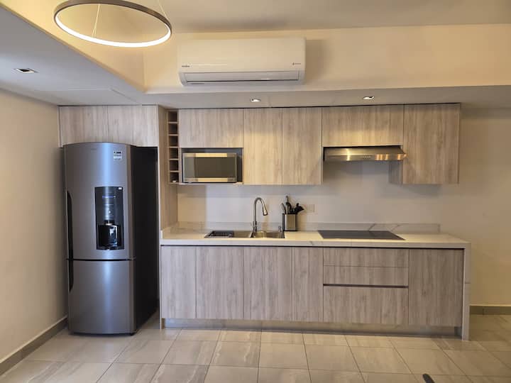 Comodo Departamento 2hab 2baños - 托雷翁
