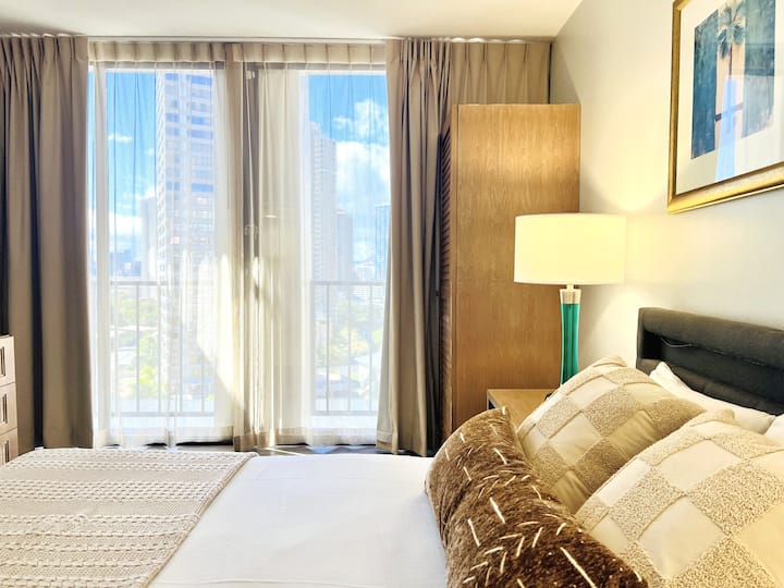 Cozy Chic Waikiki Studio - Walk To Hilton Lagoon - Kahanamoku Beach, HI