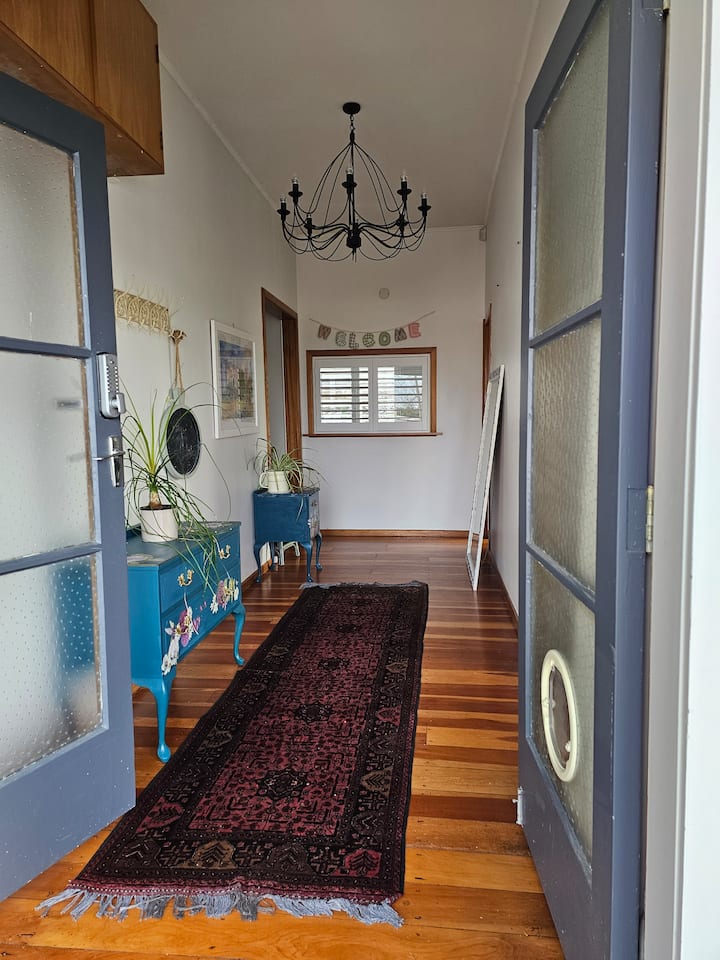 Turret House- 2 Bedroom Villa - Featherston