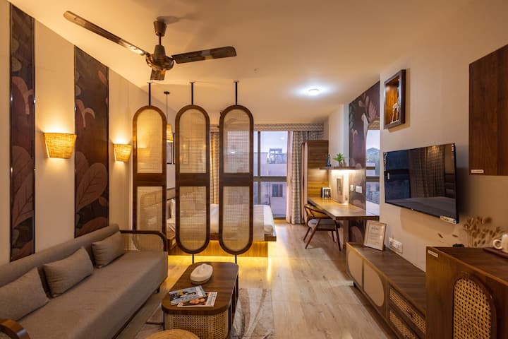Artio | A Designer-themed Stay With Pool/gym - Jaipur