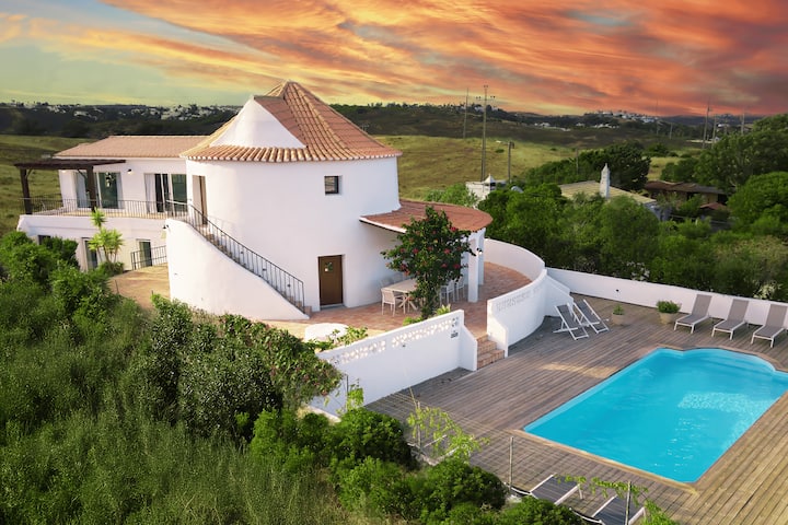 Algarve Windmill, Villa & Pool. 2000m To The Beach - Sagres