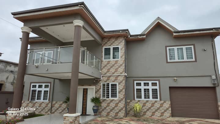 Mijuds Exclusive Accomodation - Ghana