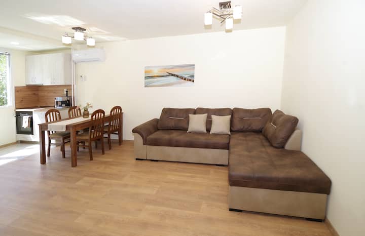 Central *Brand *New 2 Bdr *Apt - Sofia