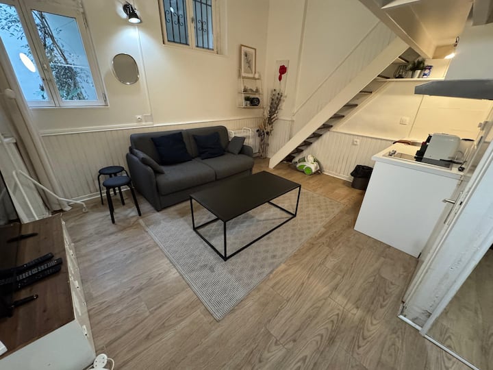 La Pause - Wifi - Champs ÉLysées - 4 Prs - Paris