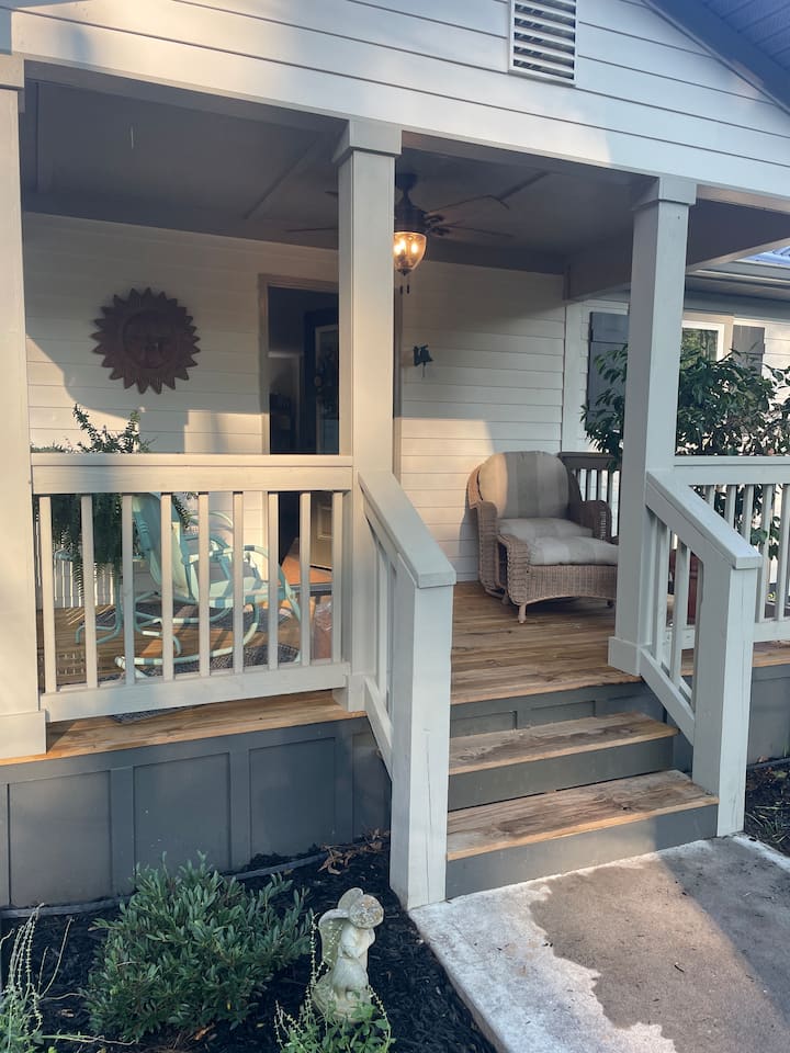 Charming Historic Cottage 1mi To Town Square - Covington, GA