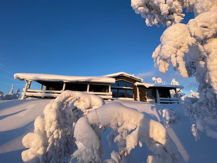 Villa Karhunpesä Ii On The Hill - Saariselkä