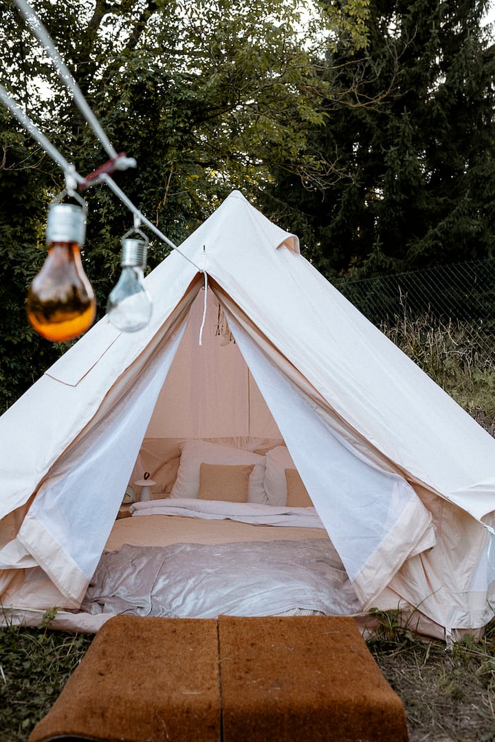 All Year Glamping At Prague | Heated Tent - Praha