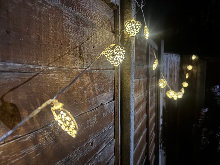 Spacious 3br Home | Fast Wi-fi | Guests 6 - East Midlands Airport (EMA)