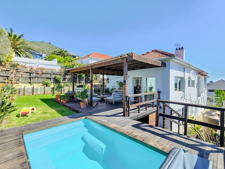 Family Oasis: Pool, Jungle Gym, Walk To V&a & Park - Cape Town