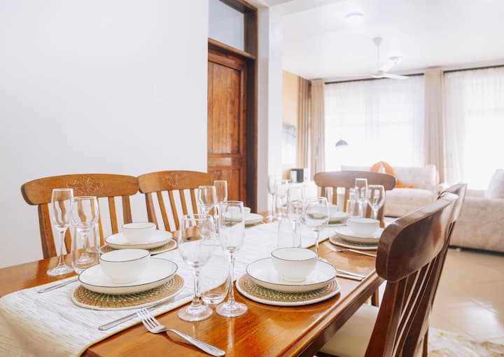 Cozy 2br |Breakfast, Central, Workstation, Gen Set - Tanzania