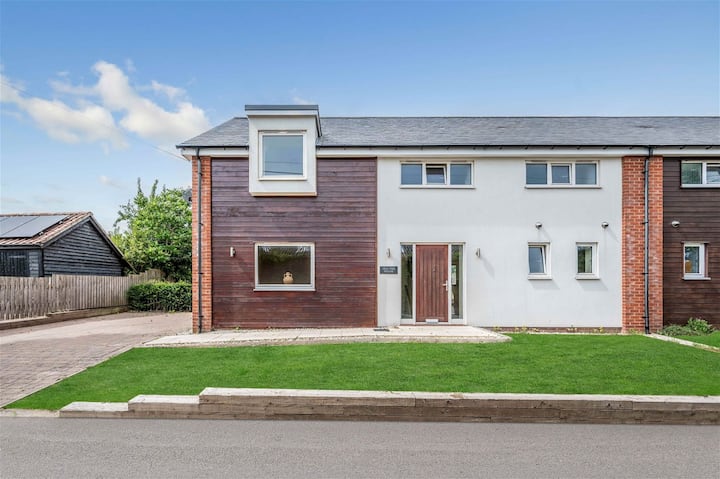 Charming 3-bed House In Friston - Saxmundham