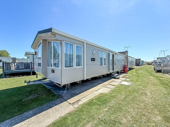 Caravan At Naze Marine Ref 17157p - Frinton-on-Sea