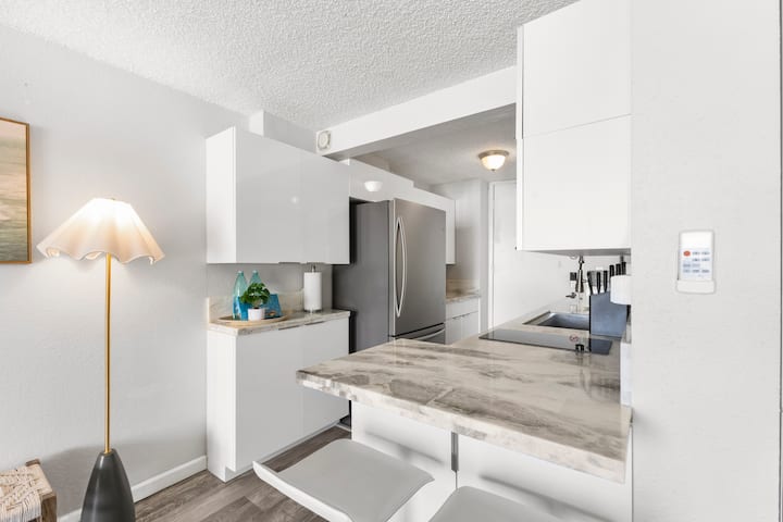 9fl-modern Walkable Waikiki King Studio - Honolulu
