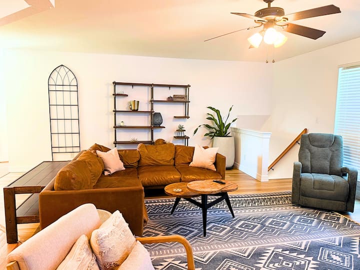 Family 4br - Deck, Bbq & Kid’s Playroom Playroom - Bella Vista, AR