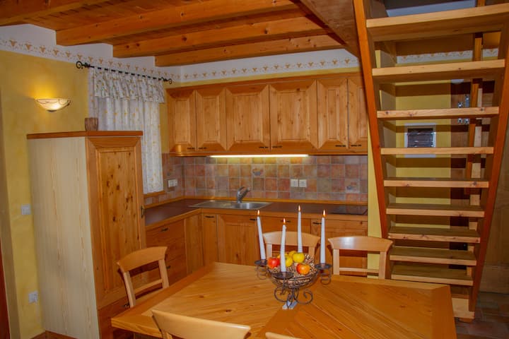 Zidanica Krošelj | Terrace, Views & Retreat For 16 - 슬로베니아