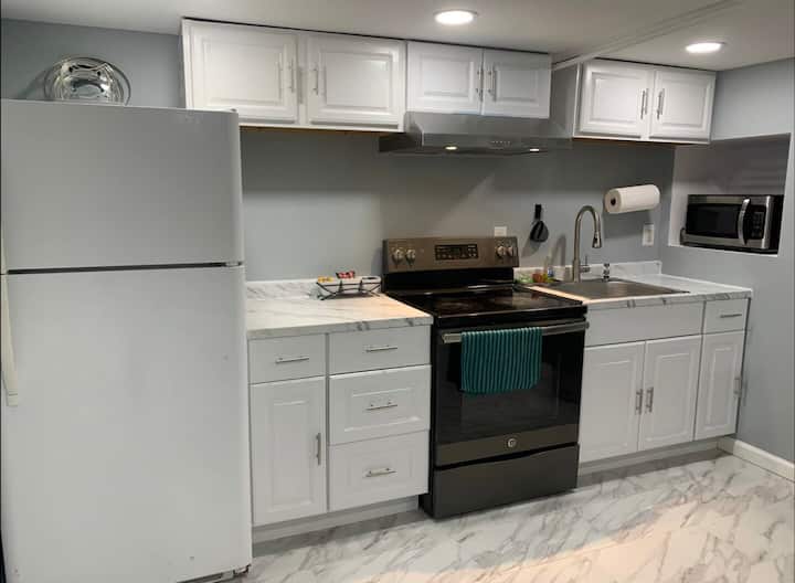 A Cozy Corner With Kitchen And Parking - Media, PA